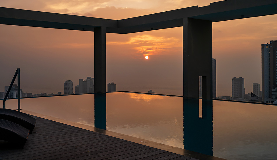 447 Luna Tower